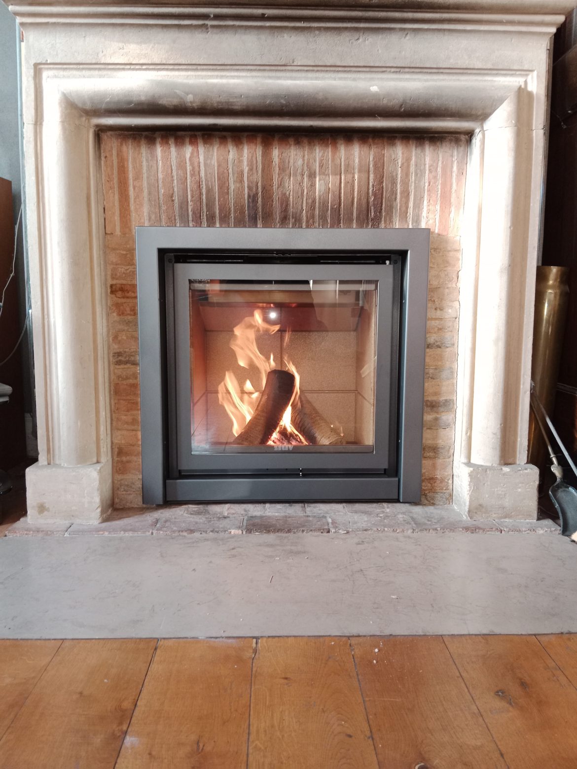 Stûv 16 IN - TOFFIN CHAUFFAGES